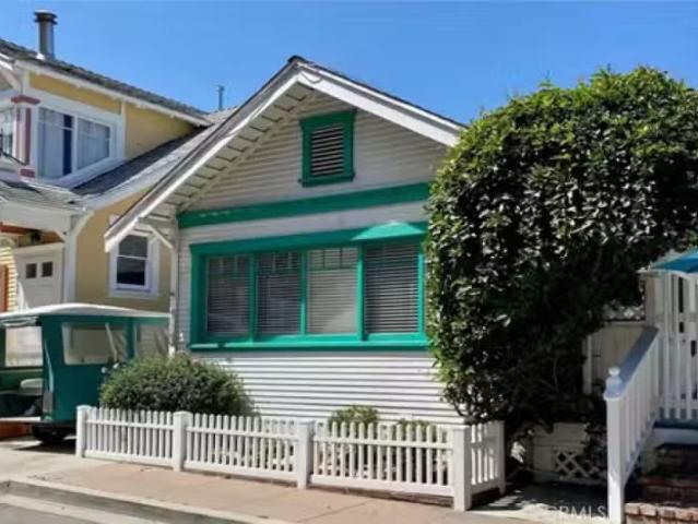 335 CLEMENTE AVE, AVALON, CA 90704