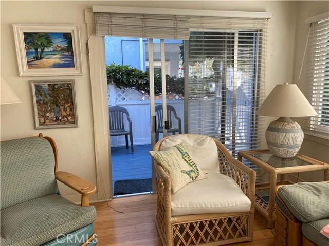 335 Clemente Ave, Avalon, CA 90704 | MLS #SB26143