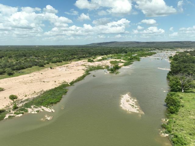 335+/ Acres Llano River Ranch, Llano County Off Hwy 29, Llano, US, TX