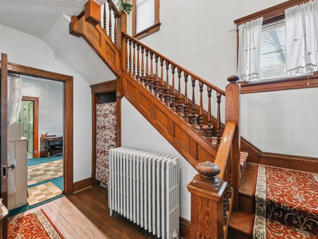 335 Adams Street SE