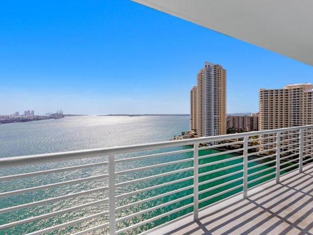335 Biscayne Blvd S #2112, Miami, FL 33131