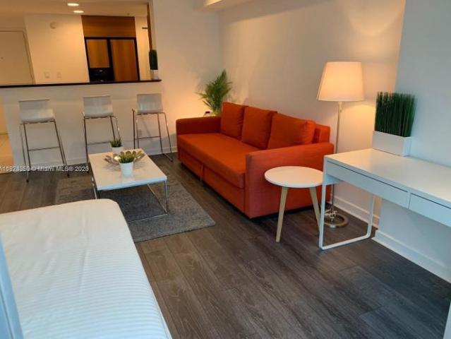 335 Biscayne Blvd S #3406, Miami, FL 33131