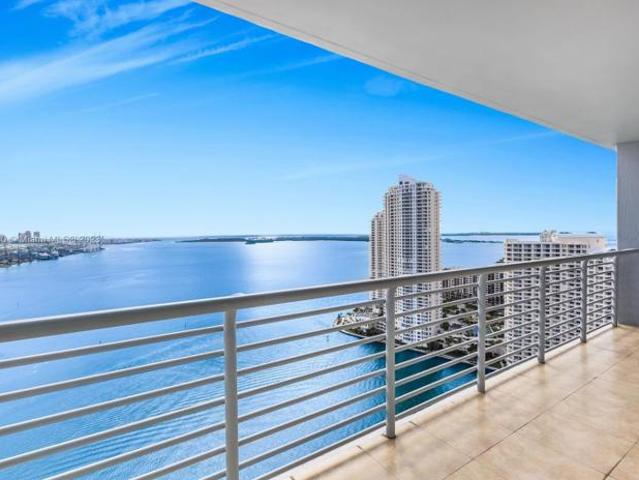 335 Biscayne Blvd S #3512, Miami, FL 33131