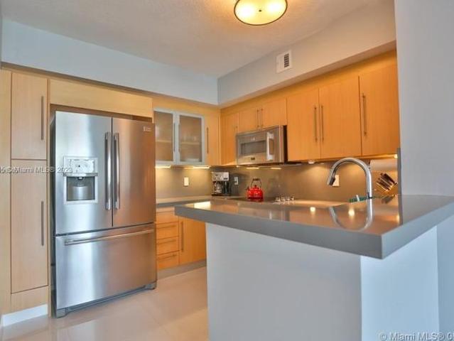335 Biscayne Blvd S #3700, Miami, FL 33131