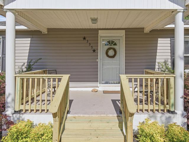 335 Guernsey Lane