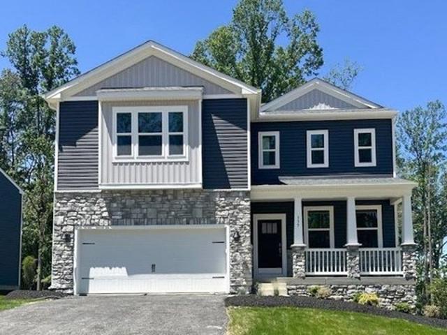 335 Dye Ln, Morgantown, WV 26501