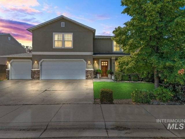 335 E Willow Creek Dr, Middleton, ID 83644