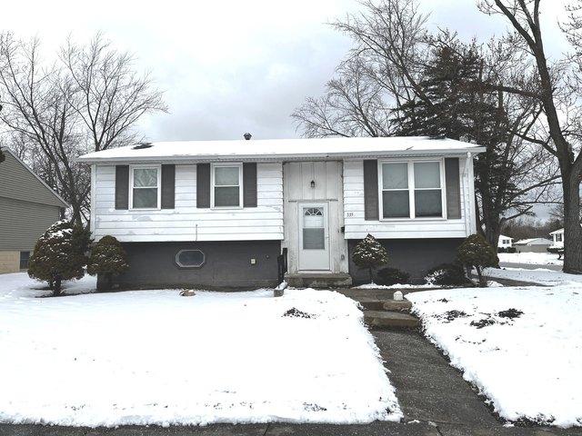 335 E Mulberry Dr, Glenwood, IL 60425