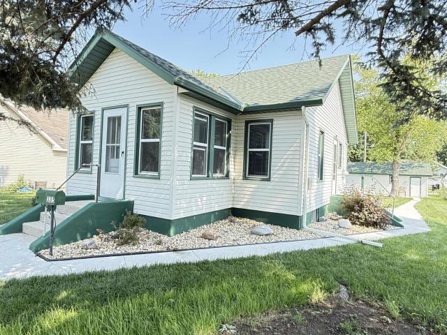 335 E Schlieman Avenue