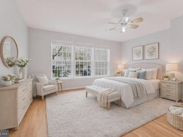335 Fallsgrove Drive # 38