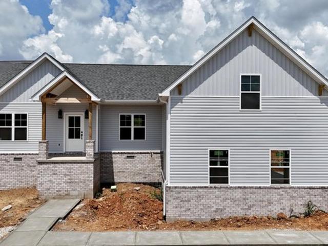 335 Hidden Crest Dr, Somerset, KY 42503