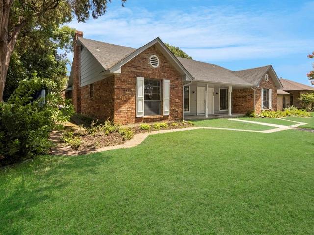 335 Hummingbird Lane
