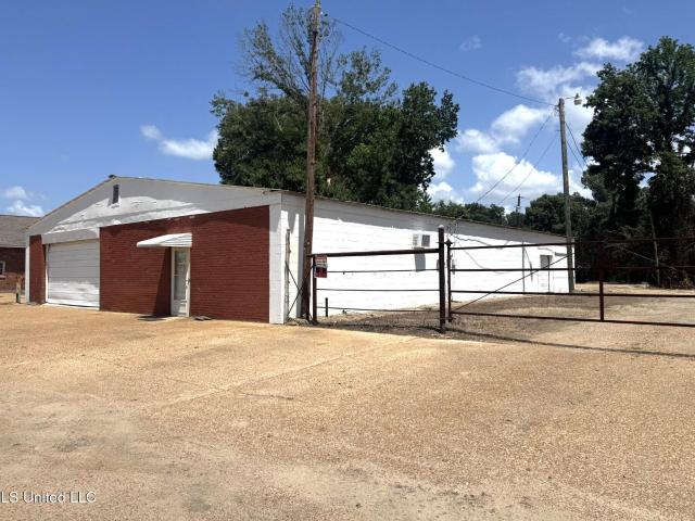 335 Lower Woodville Road