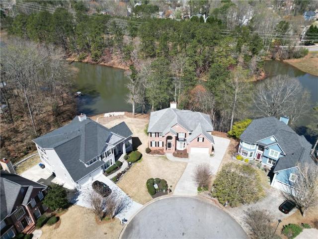 335 Lake Bluff Court