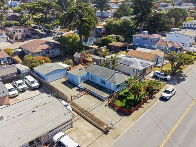 335 Monterey Rd, Pacifica, CA 94044