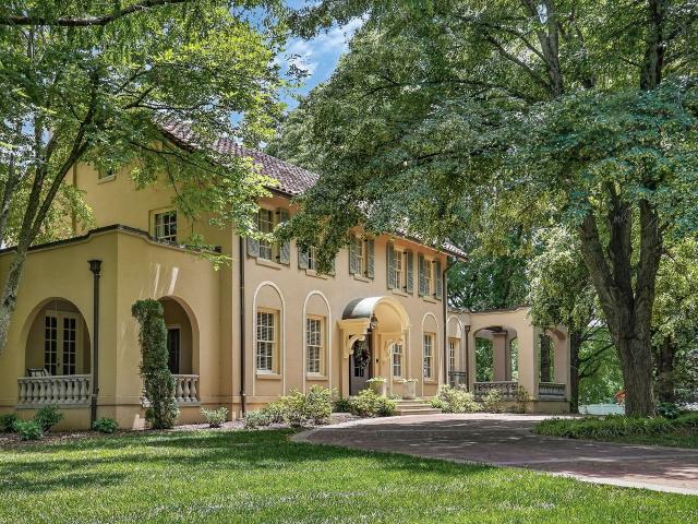 335 N Dixie Ave