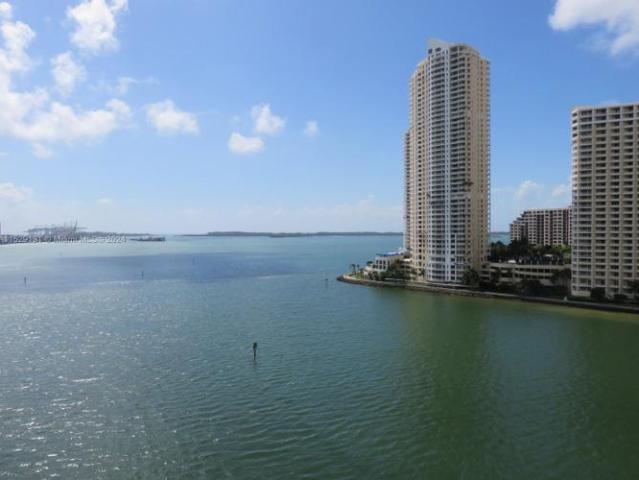335 S Biscayne Blvd #1105, Miami, FL 33131