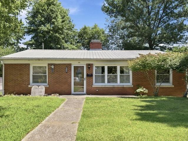 335 Sheridan Dr, Lexington, KY 40503