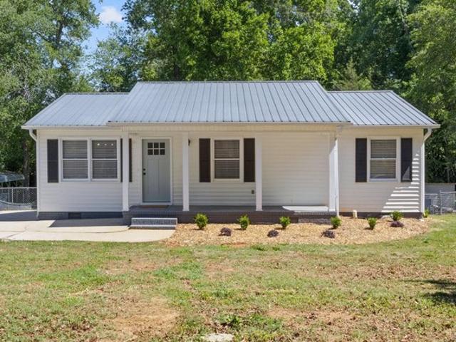 335 Pinonwood Dr, Simpsonville, SC 29680