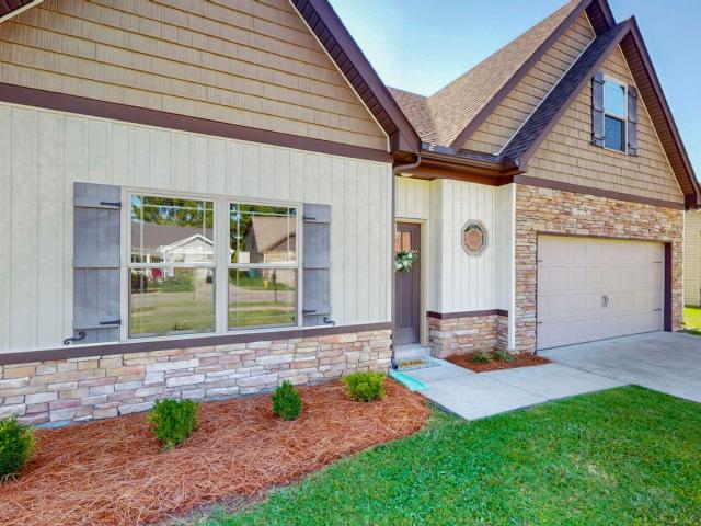 335 Providence Dr