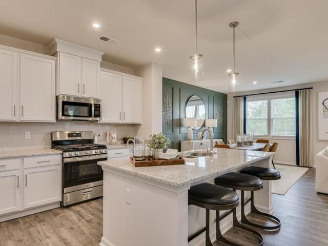 335 Welbeck Rd, Lexington, SC 29073