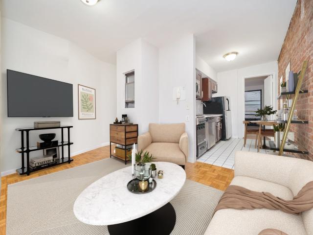 335 West 43rd Street, New York, NY