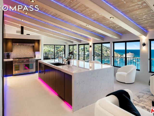 335 Wrigley Rd, Avalon, CA