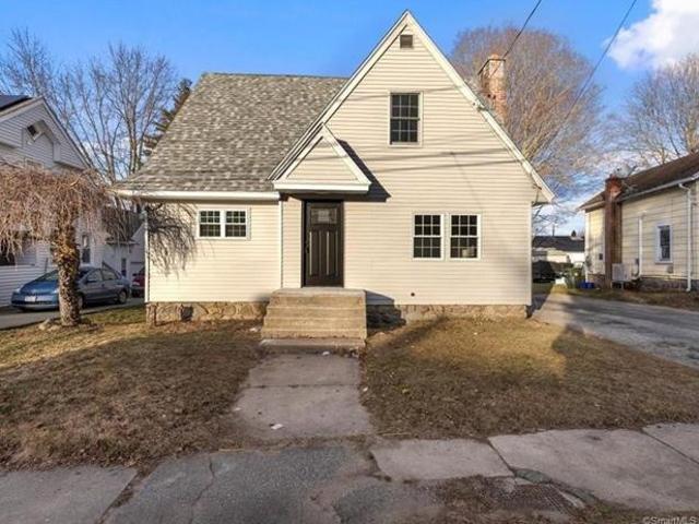 335 Vauxhall St, New London, CT 06320
