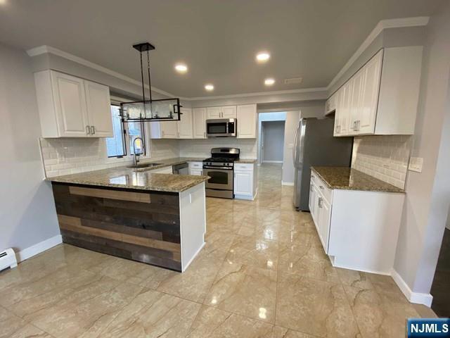 335B 5th Street