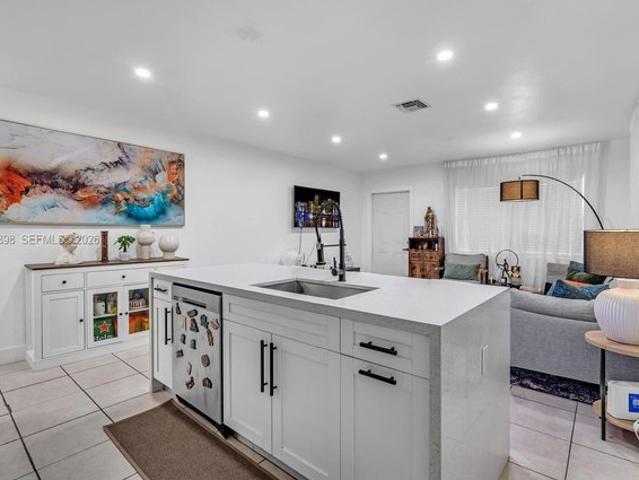 3364 NW 51st Ter, Miami, FL 33142