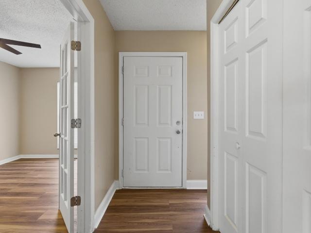 3364 Calais Cir
