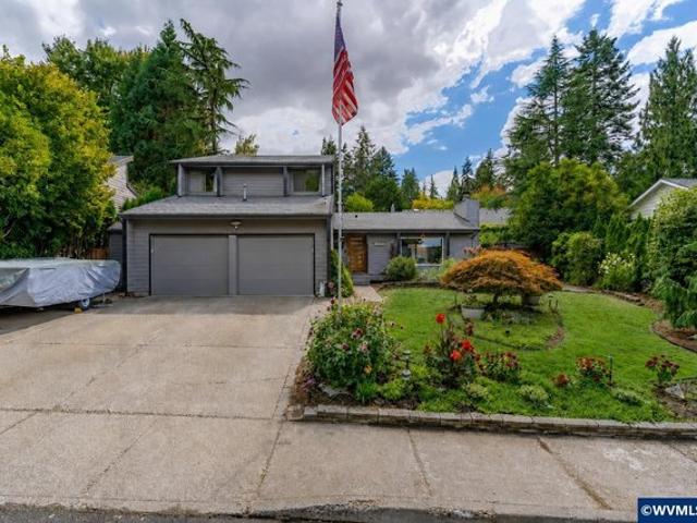 3364 Huckleberry Ct SE, Salem, OR 97302