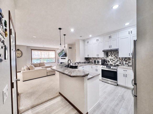 3365 Cherry Ln Unit D, Woodbury, MN 55129