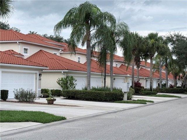 3365 Grand Cypress Dr Apt 202, Naples, FL 34119