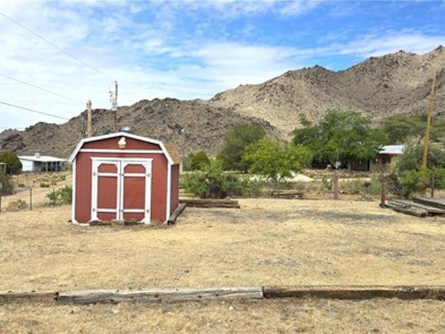 3365 W Smith Dr, Golden Valley, AZ 86413