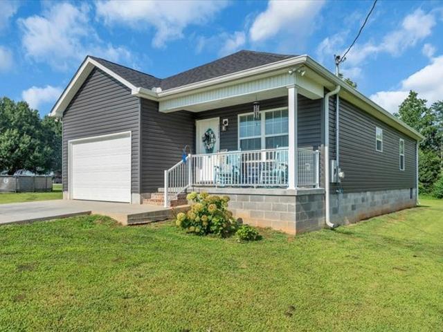 3366 Oak Grove Rd, Decherd, TN 37324