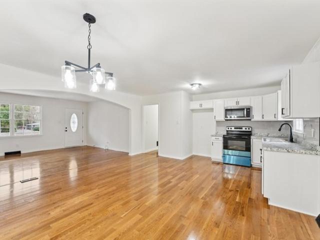3366 Crescent Dr, Hueytown, AL 35023
