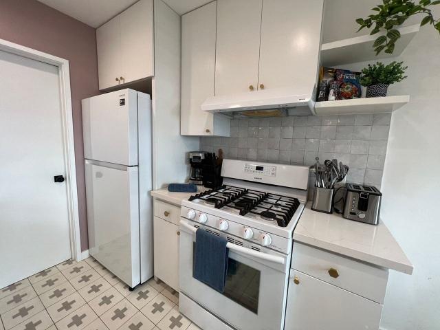 3366 Descanso Dr. 2 Bedroom Apartment for Rent at 3366 Descanso Dr, Los Angeles, CA 90026 Silver Lake