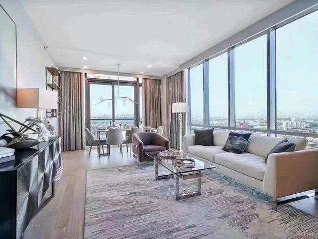 3366 Farrington St Apt 14A, Flushing, NY 11354