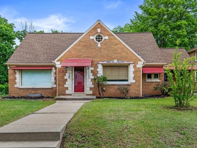 3366 S 35th St, Milwaukee, WI 53215