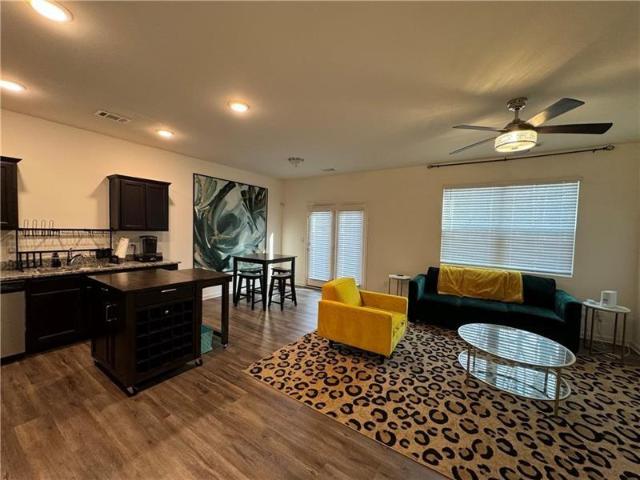 3366 Tarian Way