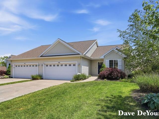 3366 Thornberry Ct, Zeeland, MI 49464