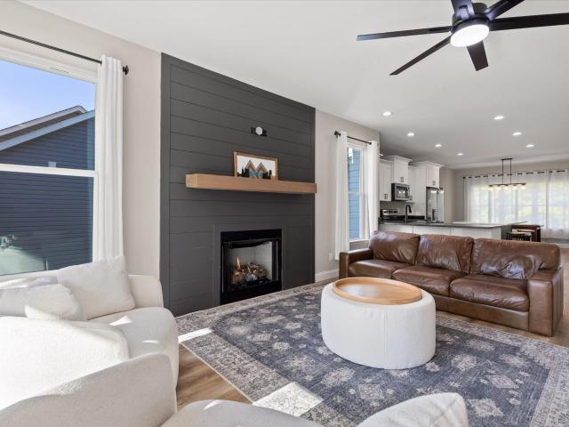 3367 Northrop Street