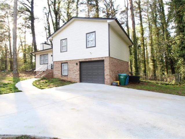 3367 Oak Drive