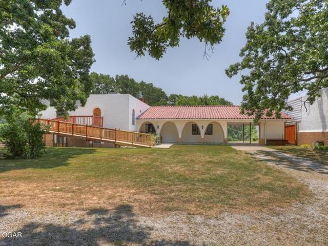 3367 Kapok Dr, Seneca, MO 64865