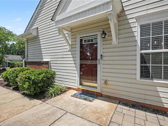 3367 Victoria Park Lane
