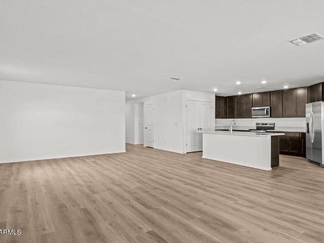 33690 N Hosta Dr, San Tan Valley, AZ 85140 | Compass