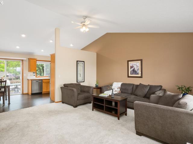 33696 se davona dr