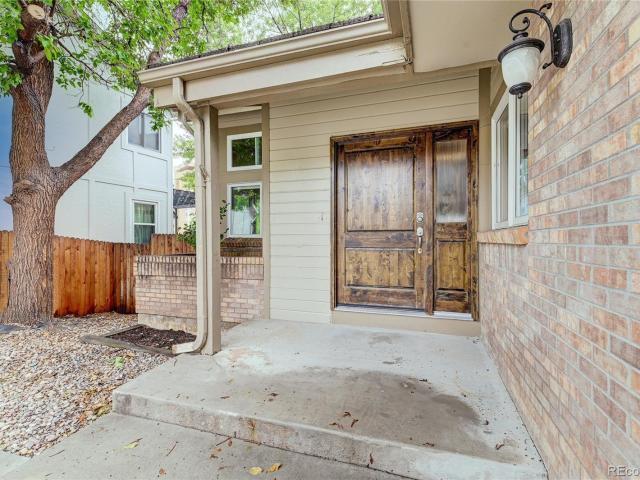3369 S Tulare Court