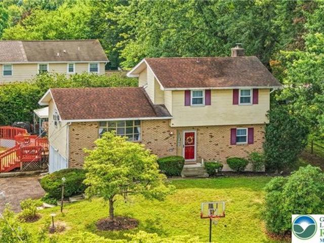 3360 Allen St, Palmer Township, PA 18045